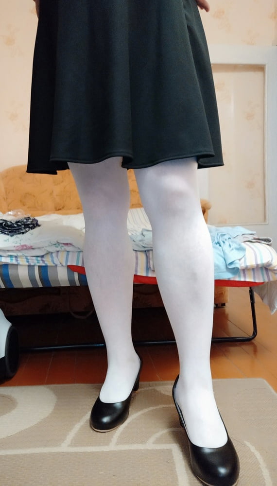 White Tights And Black Skirt 21 Pics Xhamster