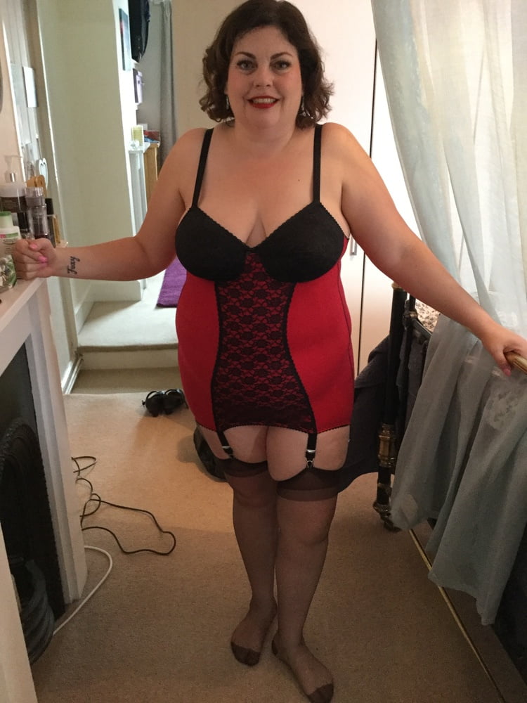 Pin Up Dress And Corset Stockings 8 Pics Xhamster 5241