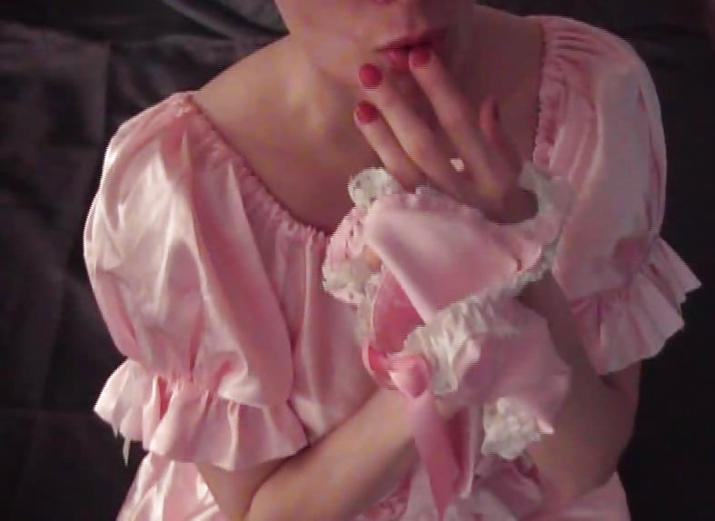 Pink Satin Maid 16 Pics Xhamster