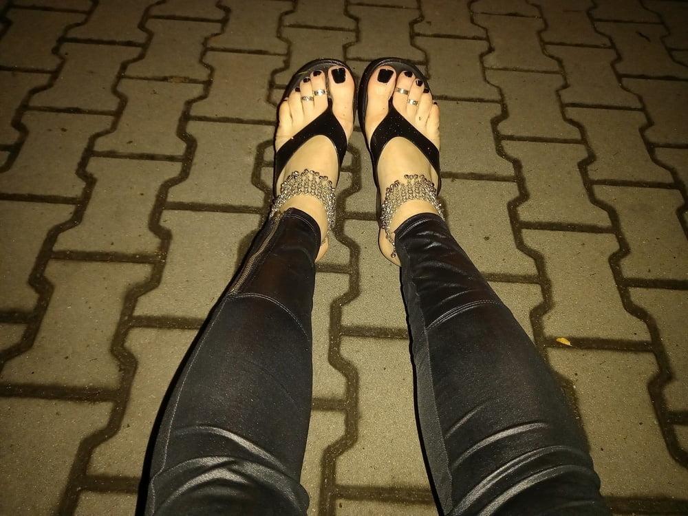Sexy Feet And Latex Flip Flops 35 Pics Xhamster 2190