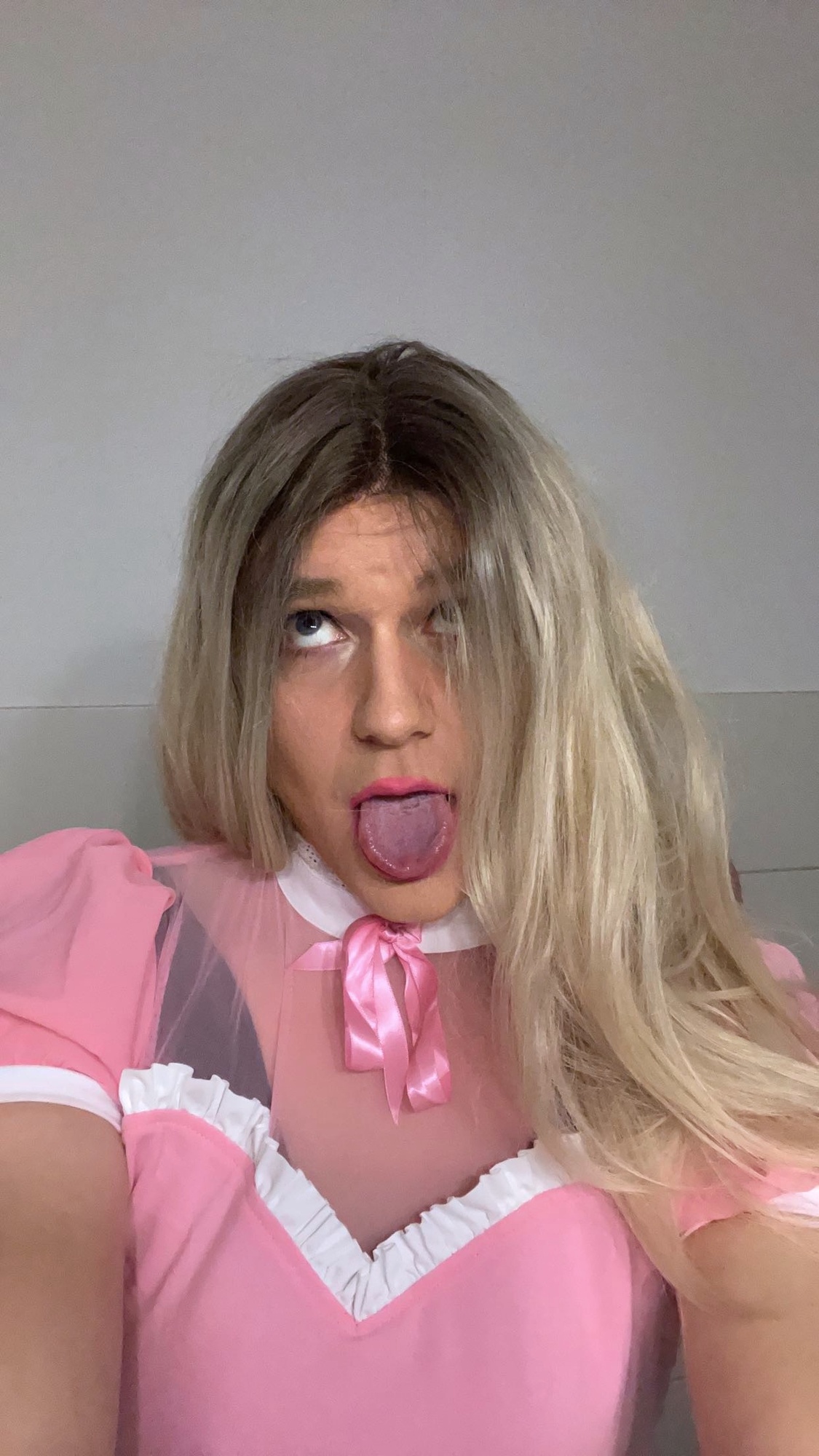 Sissy Vallicxte In Pink 10 Pics Xhamster