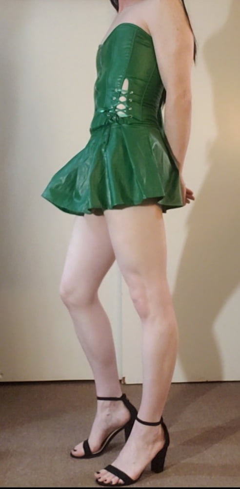 Green Corset Skirt 19 Pics Xhamster
