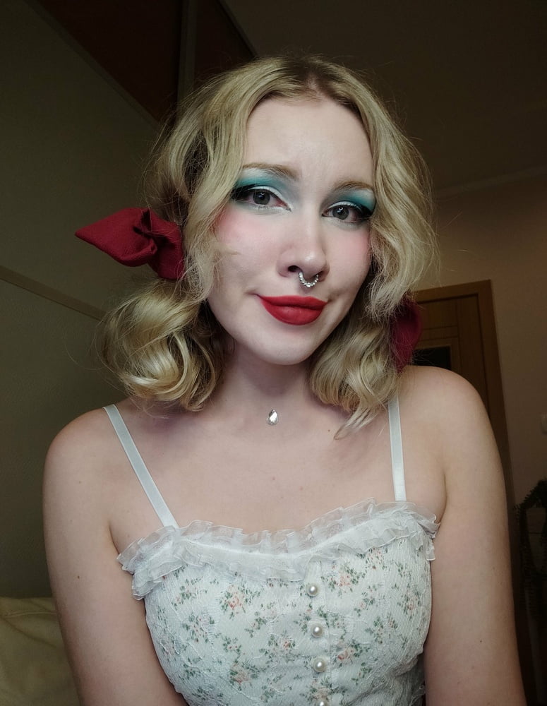 Everly Blue Free Photos 11 Pics Xhamster